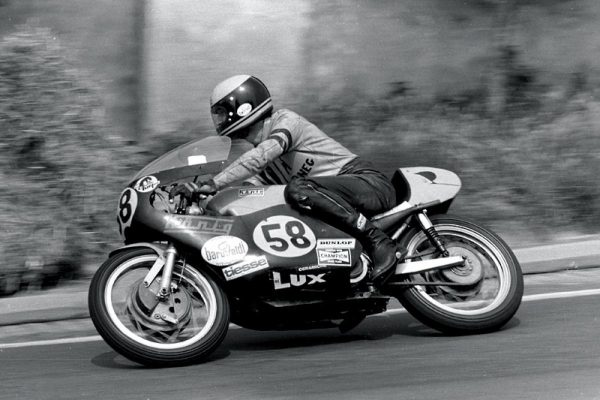 ‘Kiwi Kim’ Newcombe en het circuit van Silverstone - Motorrijder