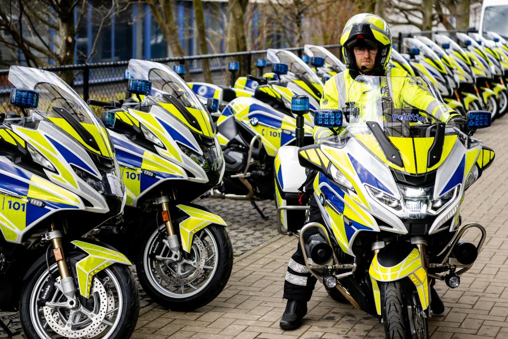 Antwerpse politie kiest exclusief voor BMW R 1250 RT - Motorrijder