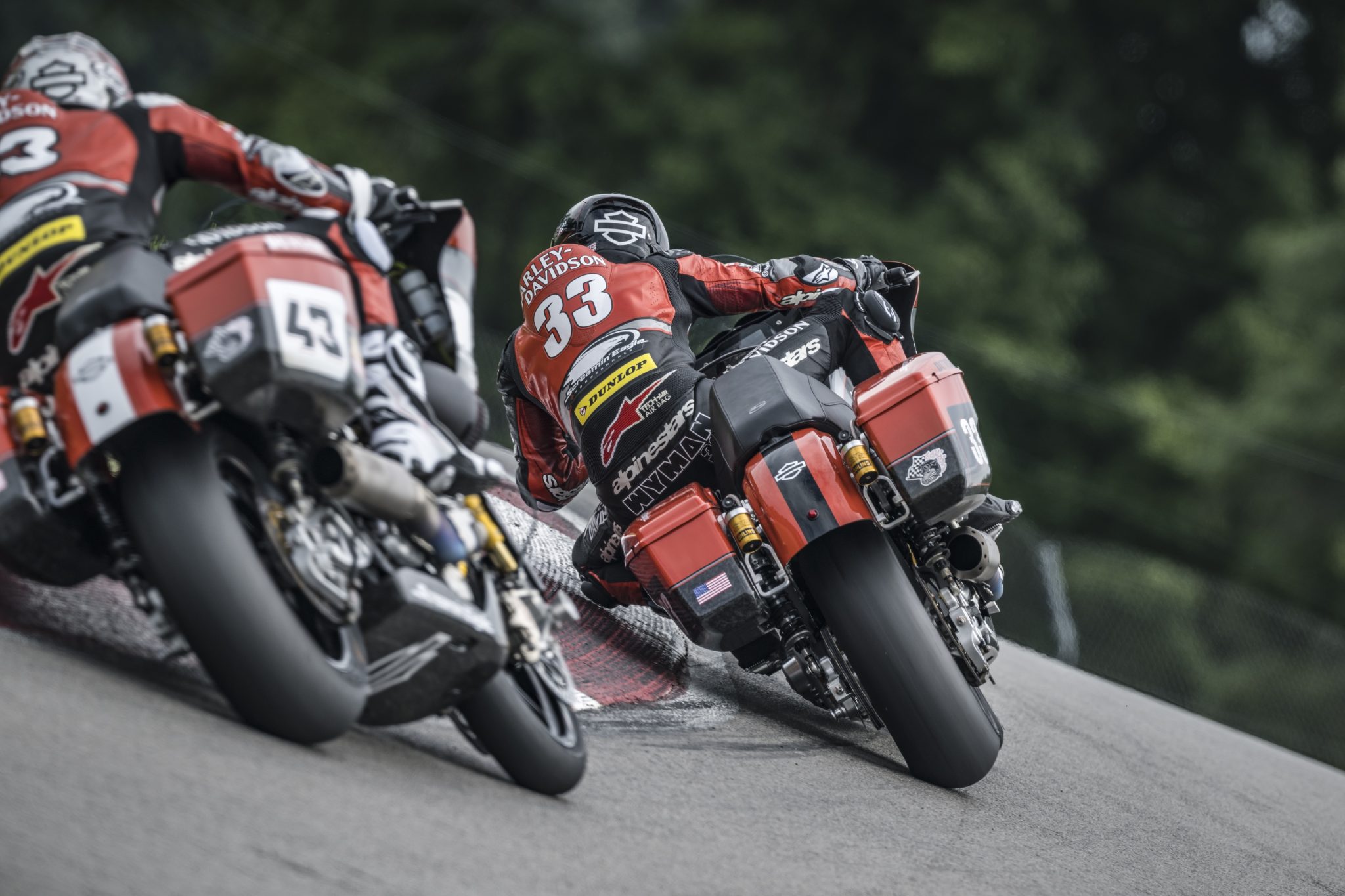 King of the baggers: Bigger is better! - Motorrijder