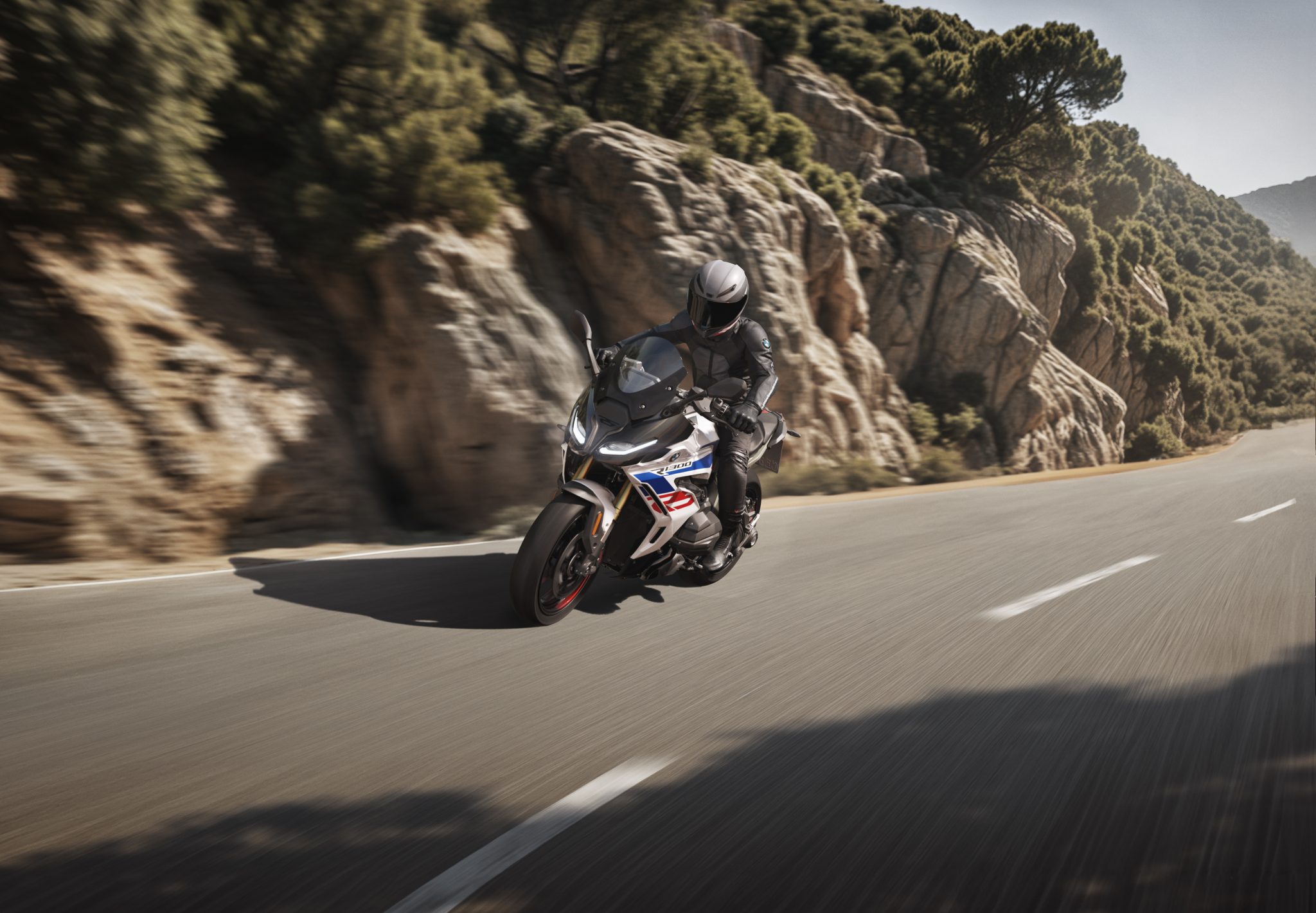 Dit zijn de nieuwe BMW R 1300 RS en R 1300 RT - Motorrijder